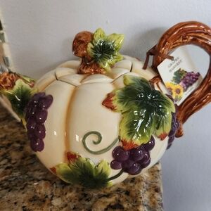 corner Ruby - Poshmark